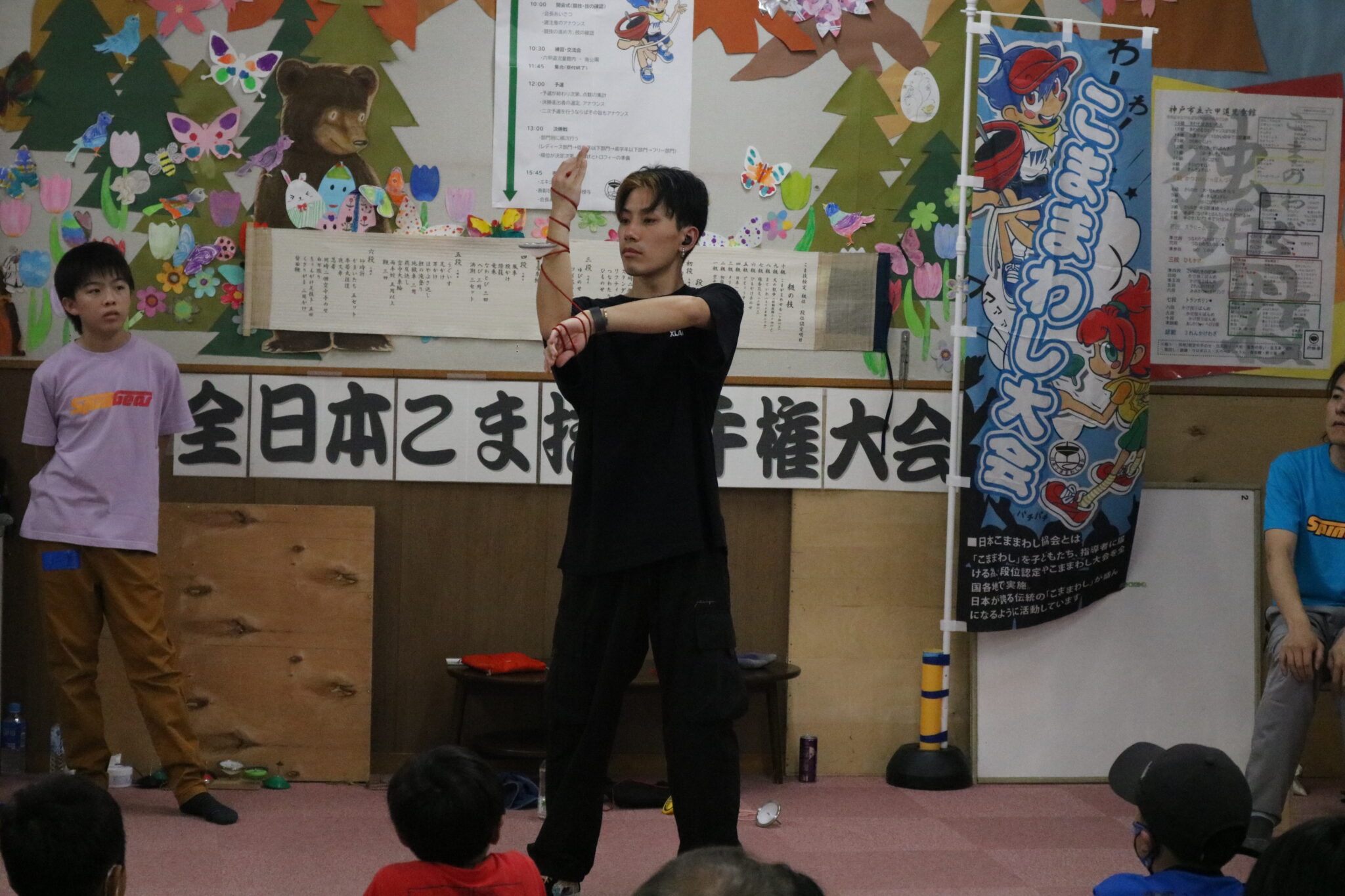 第8回こま技選手権大会 – 日本こままわし協会